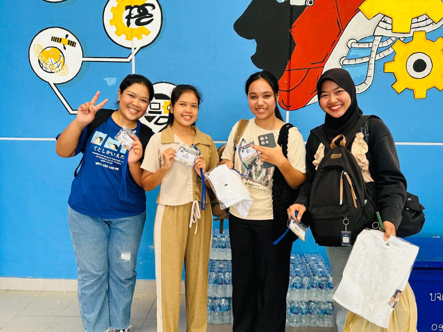 ตัวแทนนักศึกษา 2 ทีม จากคณะวิทยาศาสตร์และเทคโนโลยีการประมง ทีม ชูก้า ชูก้ารูน และ ทีม ปลิงกาหมาด ...